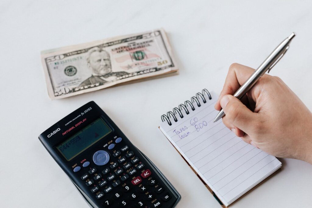 The Pros and Cons of Minimum Wage | Pros vs Cons The Pros and Cons of Minimum Wage | Pros vs Cons
